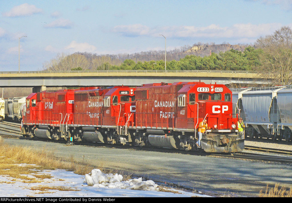 CP 4433, CP's Tomah Sub.